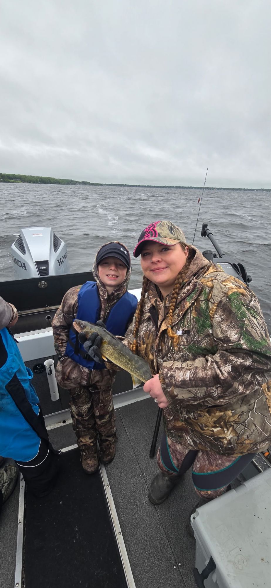 Oneida Lake Walleye fishing 5/23/25 | Wayne-o's Guide Service